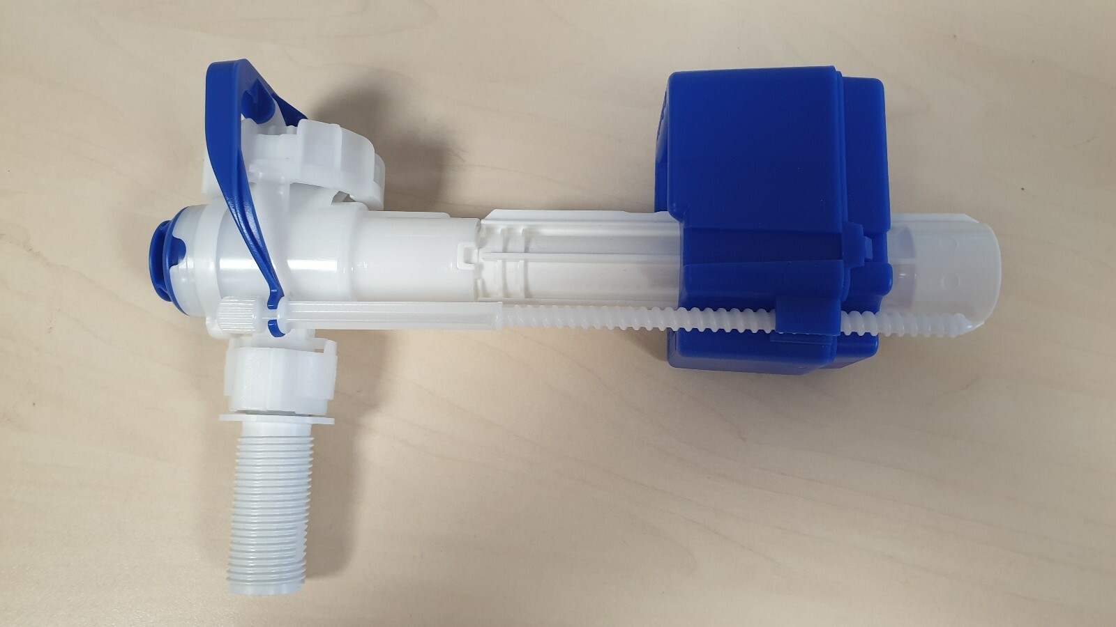 Fluidmaster Side Entry Fill Valve With Plastic Shank ½" PRO747UK for ...