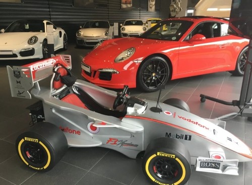 Formula 1 Cockpit Ultimate Racing Simulator with Full Gaming Setup ...