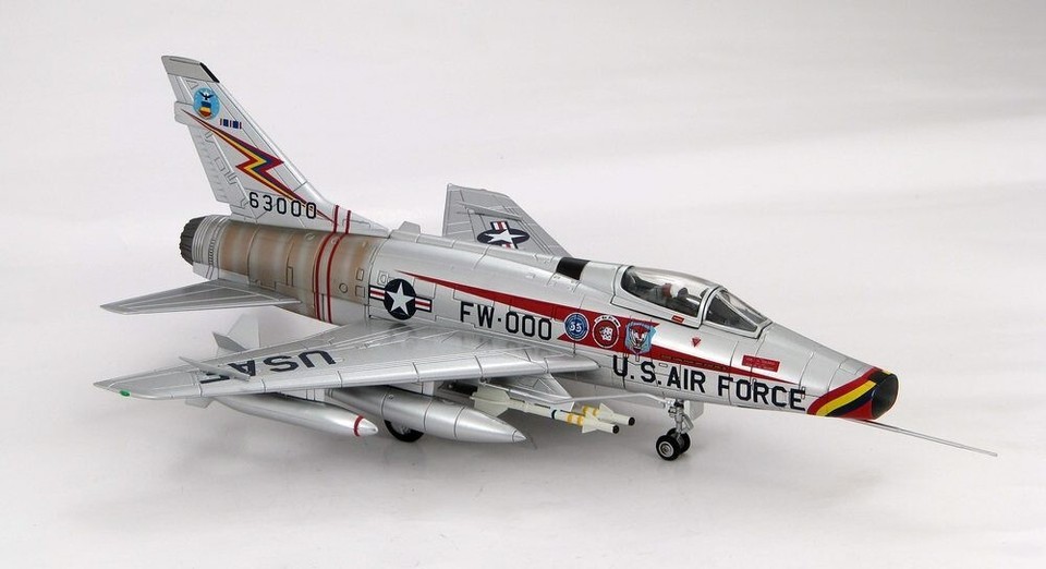 Hobby Master 1/72 HA2103 F-100D Super Sabre USAF 20th TFW, "Triple ...