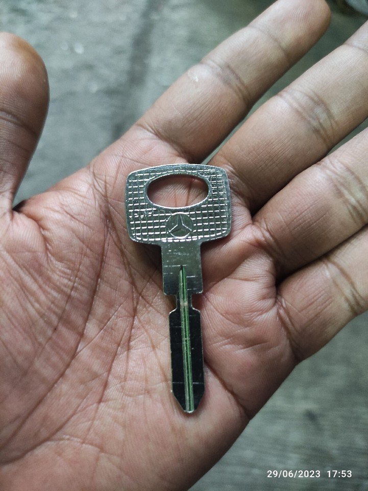 Blank Key Uncut For Mercedes Benz W107 W124 W126 W129 W140 | eBay