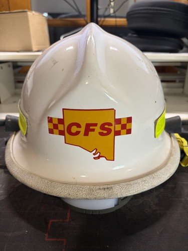VINTAGE FIREFIGHTER HELMET CFS (COUNTRY FIRE SERVICE) BUSH FIRE NECK ...