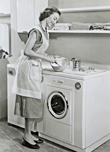 Vintage Housewife Doing Laundry Photo Bendix Washing Machine and Dryer ...