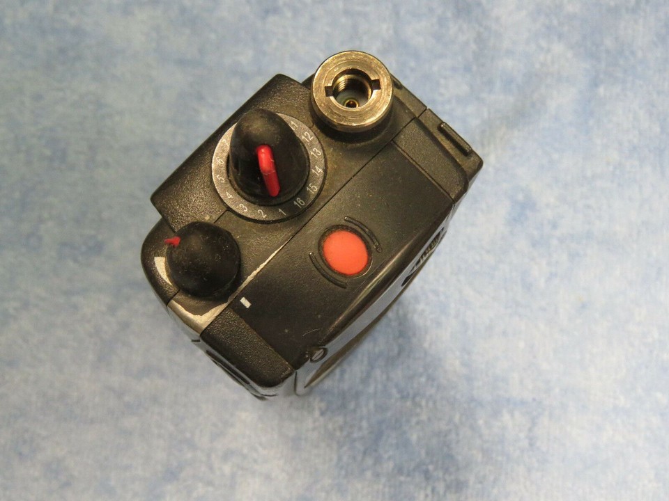 Ma-com Harris P7100 ip 2 way radio - no battery or antenna HT7170T81X ...