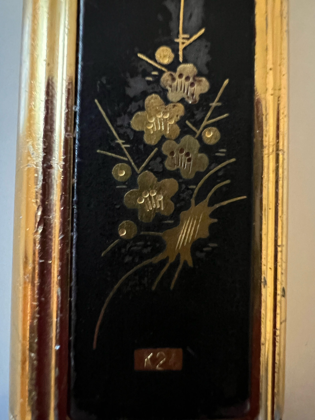 WIN CIGARETTE LIGHTER WITH 24K GOLD FLOWERS | eBay