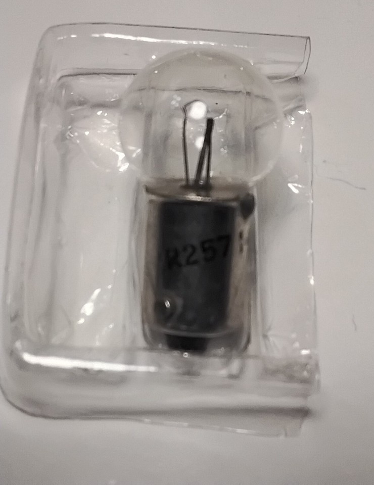 LIONEL 257 BLINKING 14 VOLT BULB BAYONET BASE NEW TESTED 10 BULBS | eBay