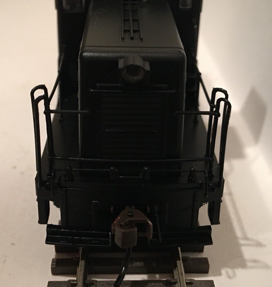 HO Bachmann 62202 Unlettered Black GE 44 Ton Switcher Diesel Locomotive ...