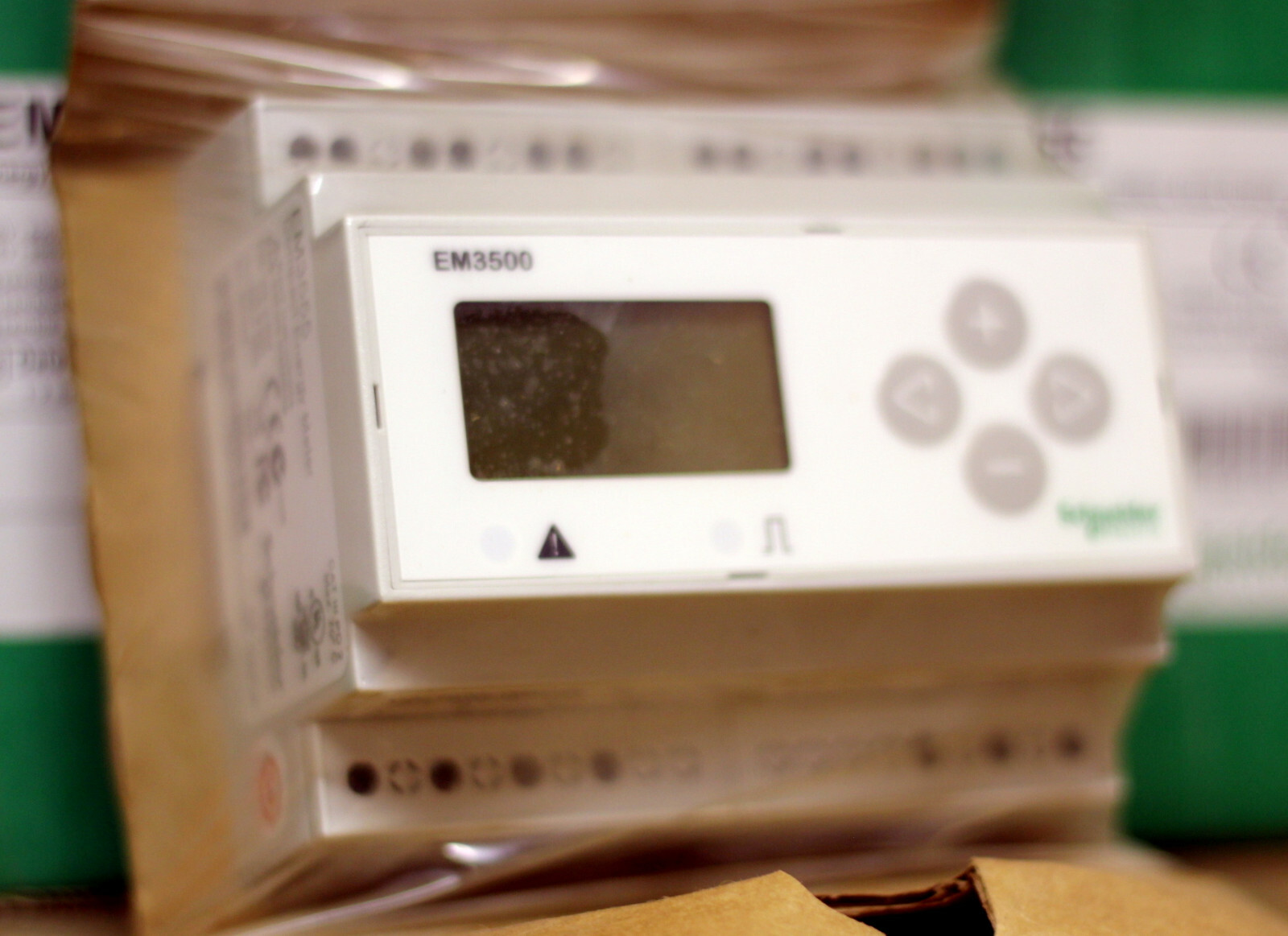 Schneider EM3555 Compact Energy Meter | eBay