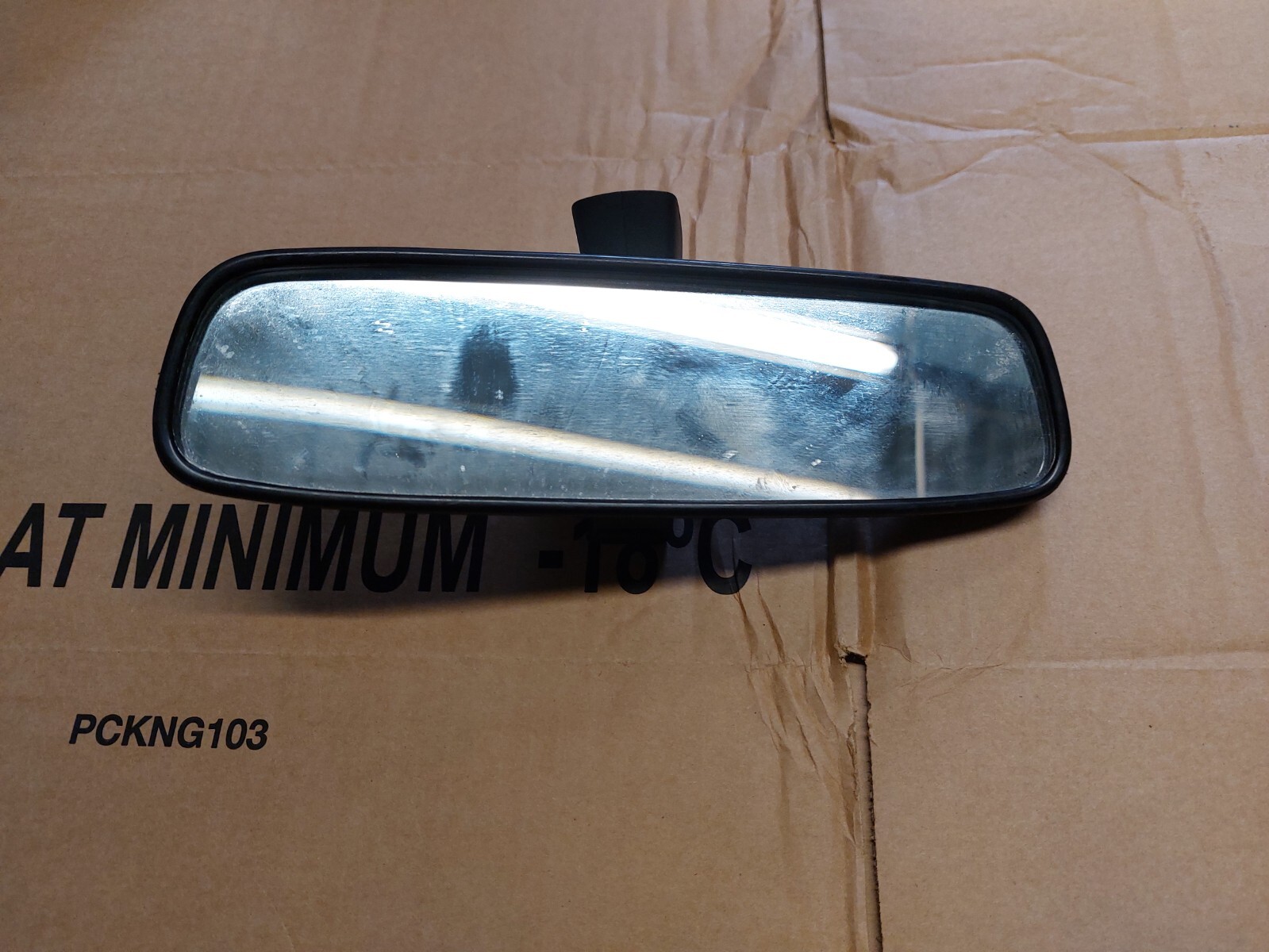 FORD FOCUS FIESTA MONDEO KUGA REAR VIEW MIRROR- please match the ...