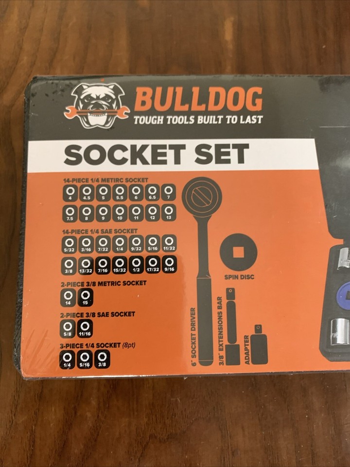 40-Piece Ratchet Wrench Socket Tool Set METRIC/SAE Drive with Case ...