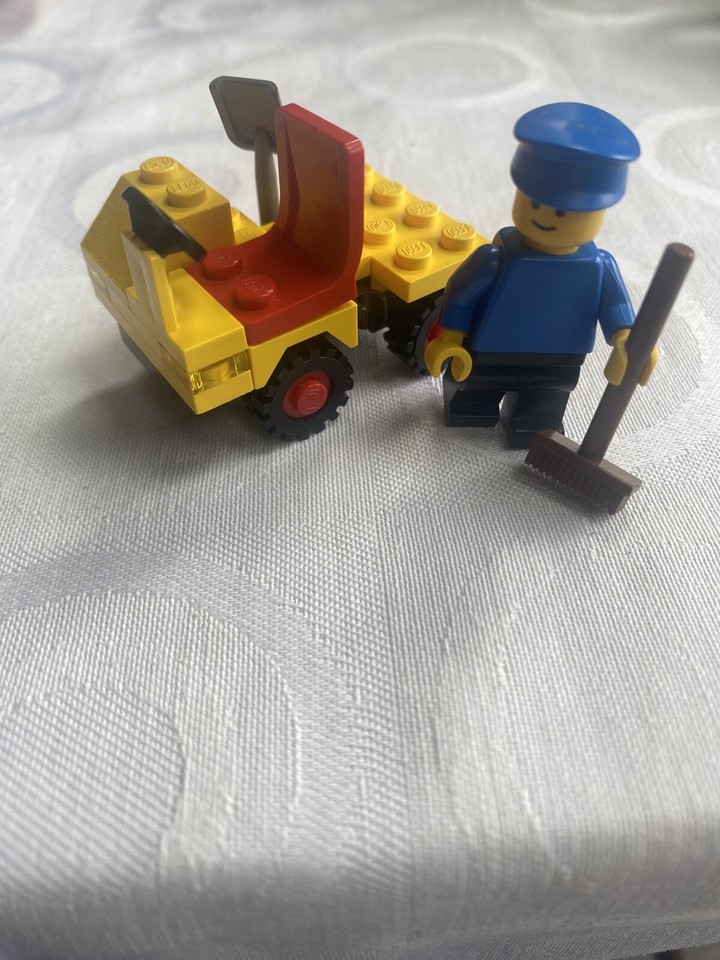 Legoland Vintage Lego Town Set 6607 Road Sweeper | eBay