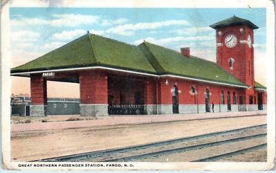 FARGO, ND North Dakota GREAT NORTHERN RAILWAY Depot c1910s Postcard | eBay