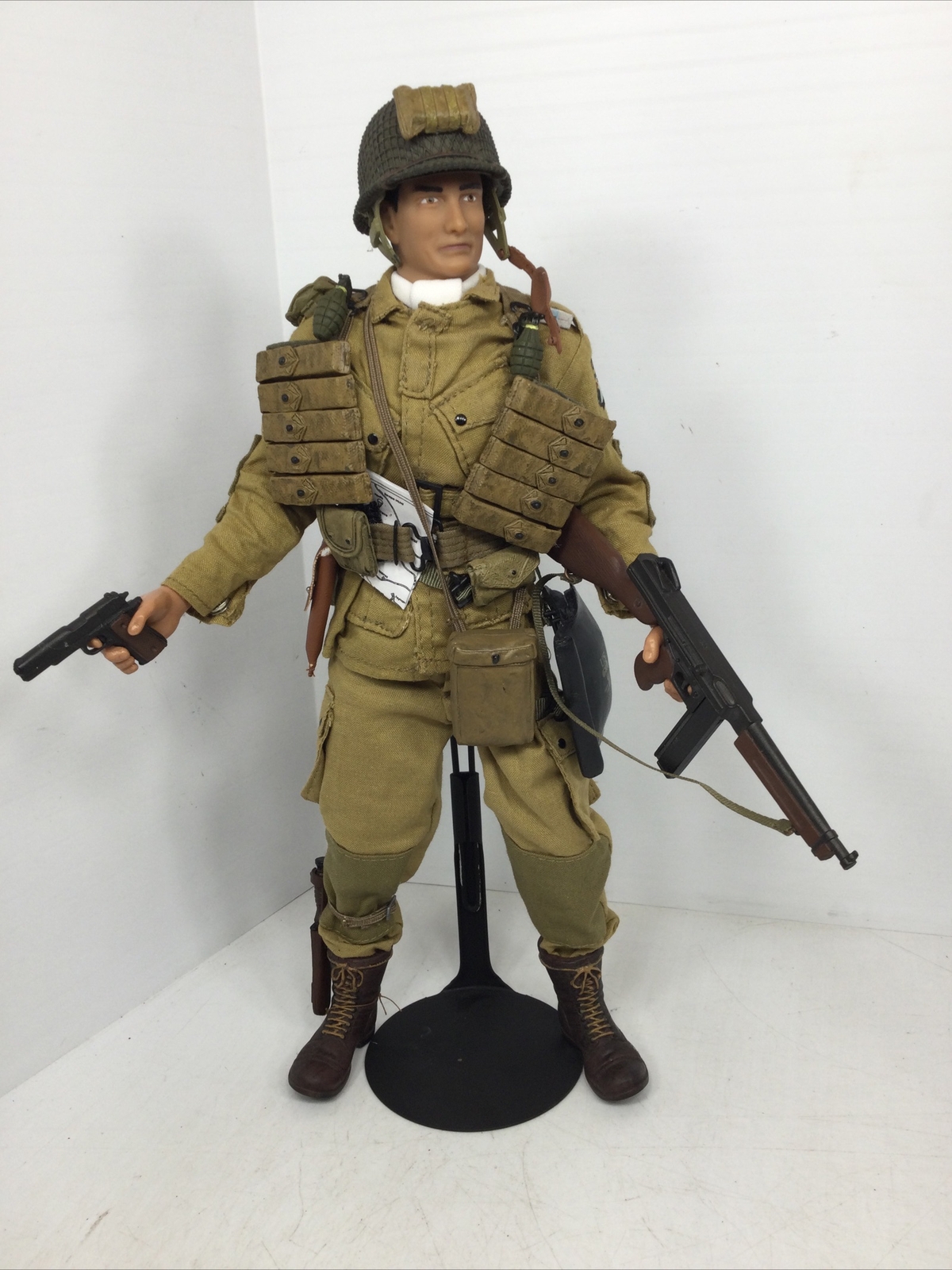 1/6 21ST CENTURY US 101ST AIRBORNE PARATROOPER OFFICER THOMPSON +COLT ...