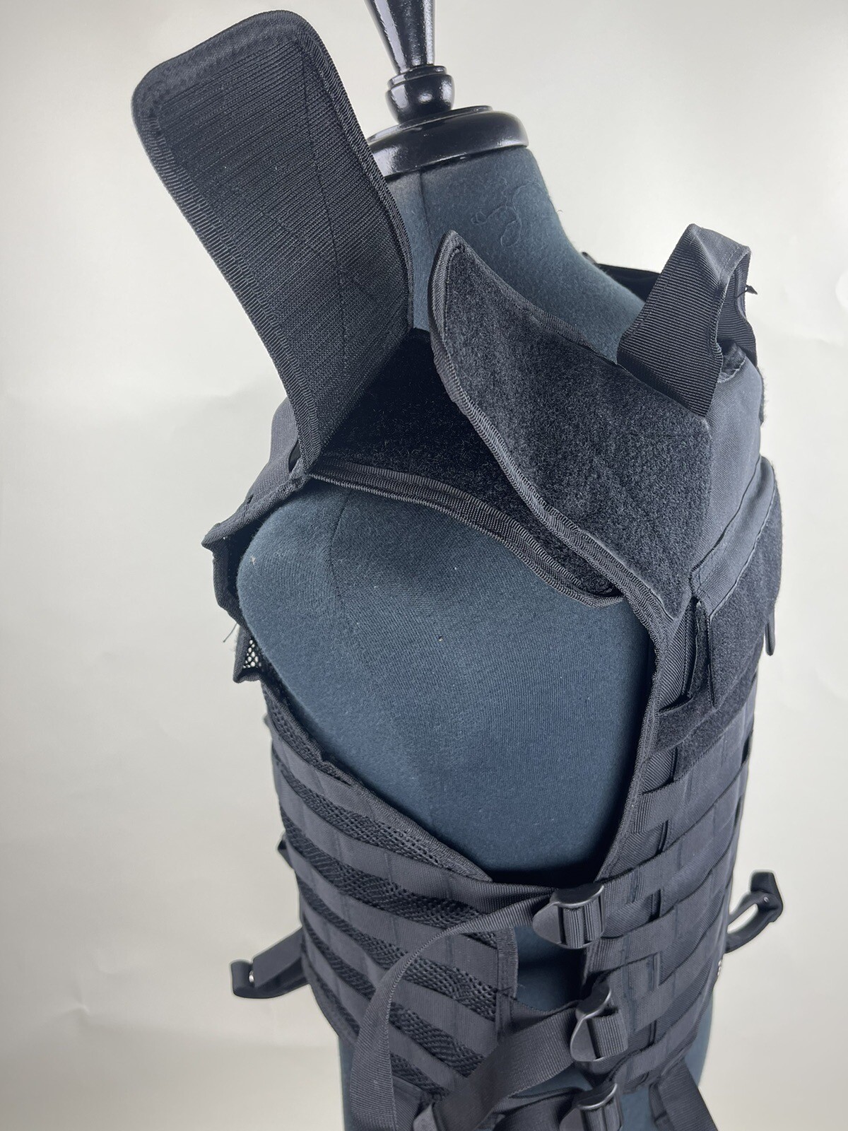 Lightweight Tactical Utility Vest MOLLE Modular Black Rothco 7206 for ...