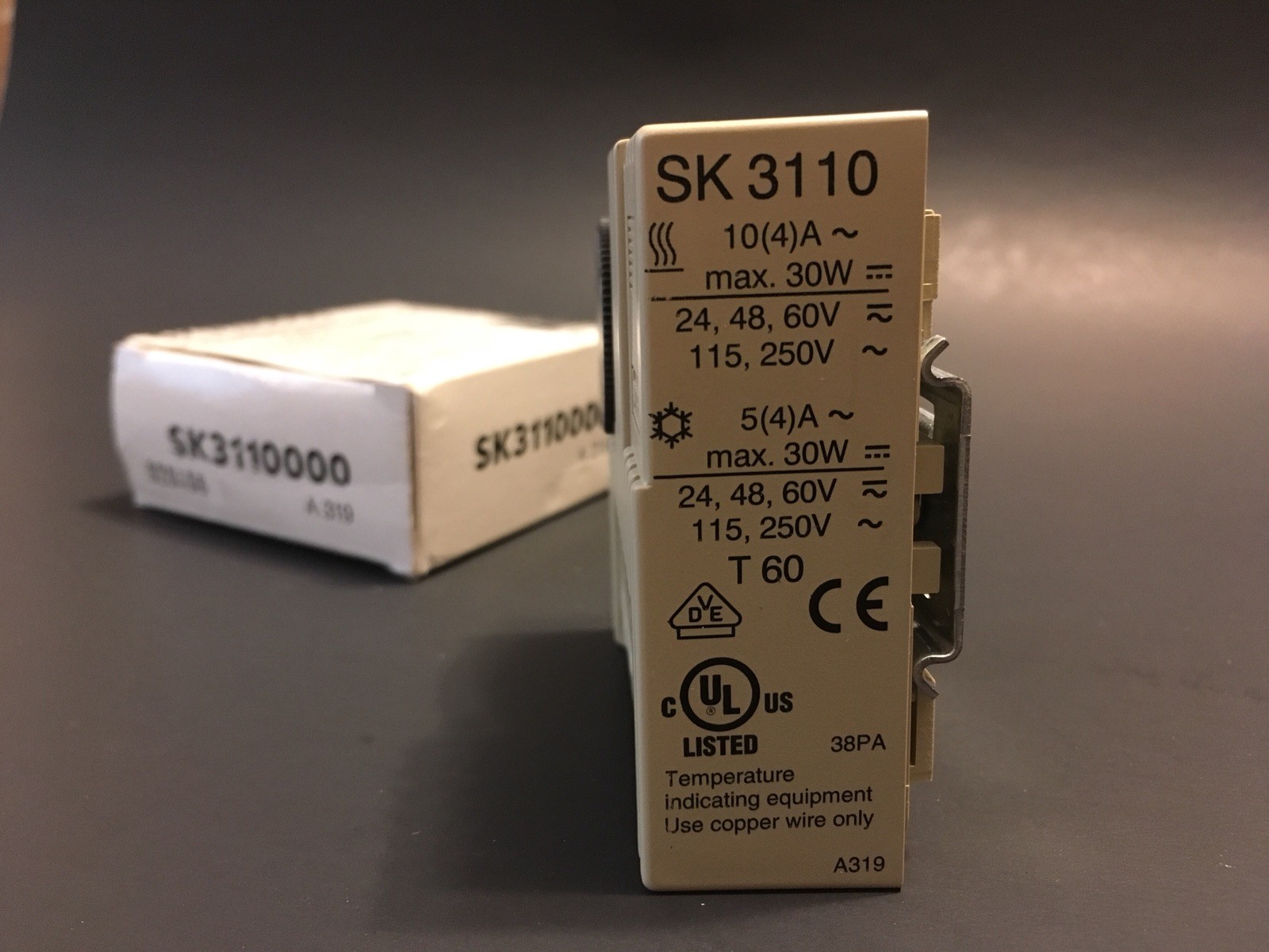 Rittal SK3110000 50-60 Degrees C Enclosure Temperature Regulator New ...