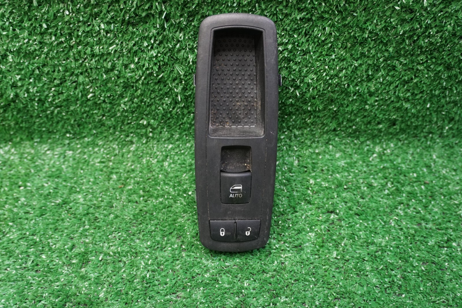 Genuine+Mopar+Front+Door+Switch+and+Bezel+68268251AC for sale online | eBay