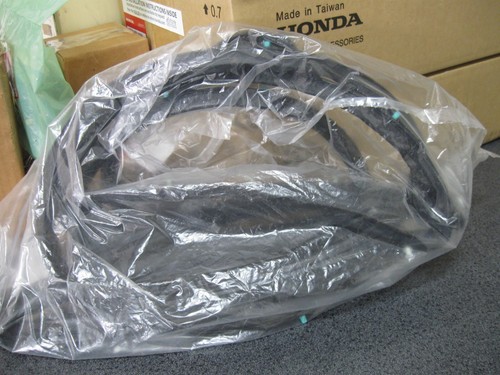 Honda 72810-TVA-A02 Right Rear Door Weather Strip for 18-22 Accord New ...