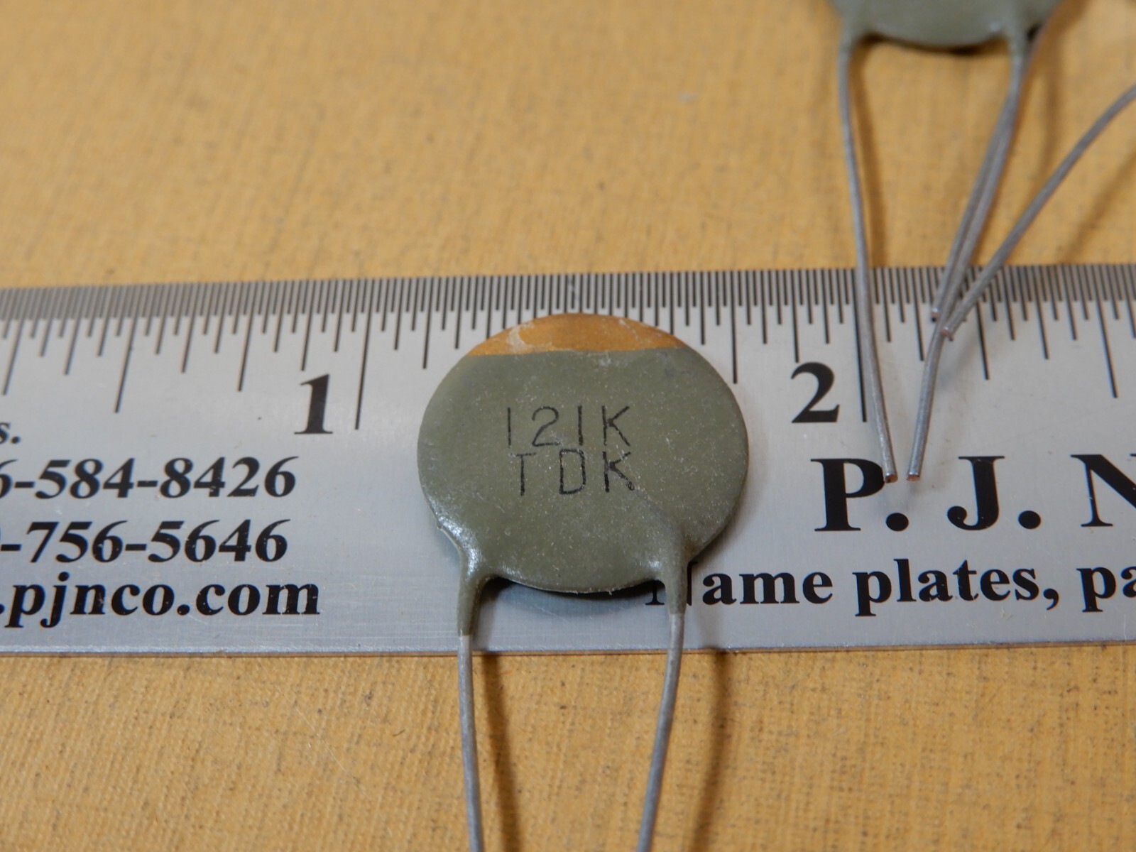 TDK Gold Topped 120pf Ceramic Disc Capacitors 1/2 Pound | eBay
