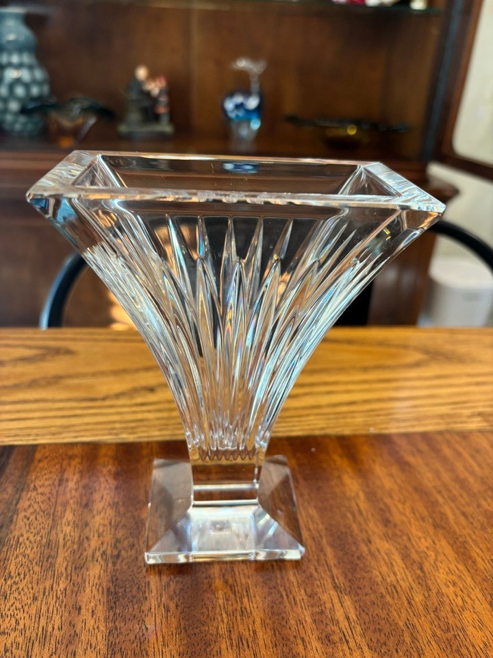 A Waterford Crystal Clarion pattern fan-cut glass vase | eBay