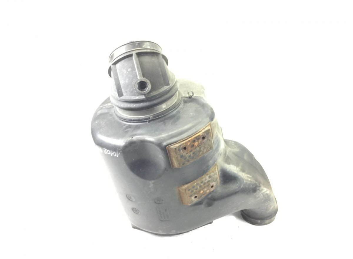 3979505 Air Cleaner Filter Housing Volvo | Grelly UK