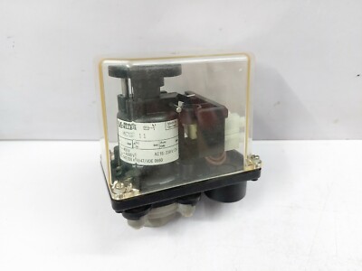 Klockner Moeller MCS11 Pressure Switch 11 Bar AC15;230V/21 | eBay