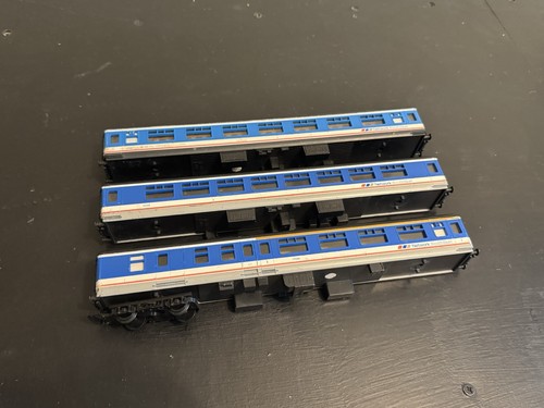Lima Network Southeast Mk2 Carriages X3 Missing Bogies Read!! | eBay UK