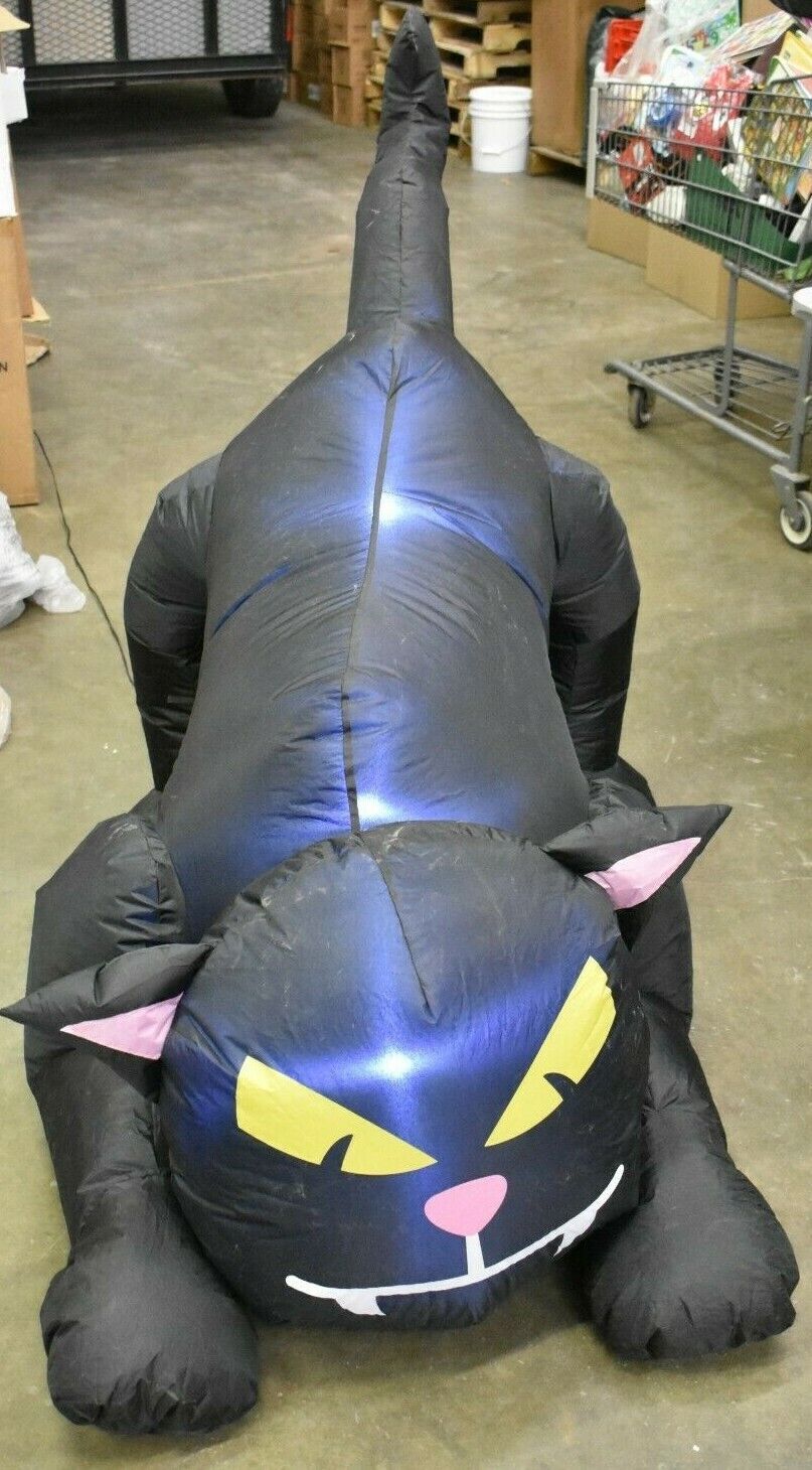 Gemmy Black Cat Auto-Inflatable Yard Decor Lighed Inflatable 4' x 2.5 ...