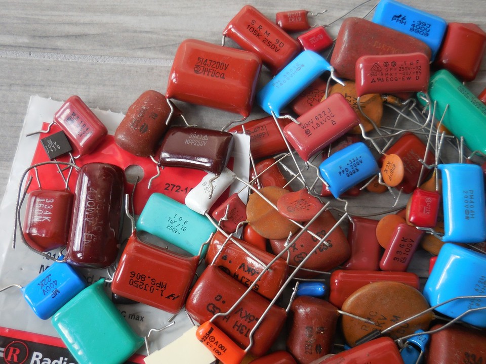 Lot Over 135 Capacitors Pulled Good Resin Dipped Poly Disc Mylar ...