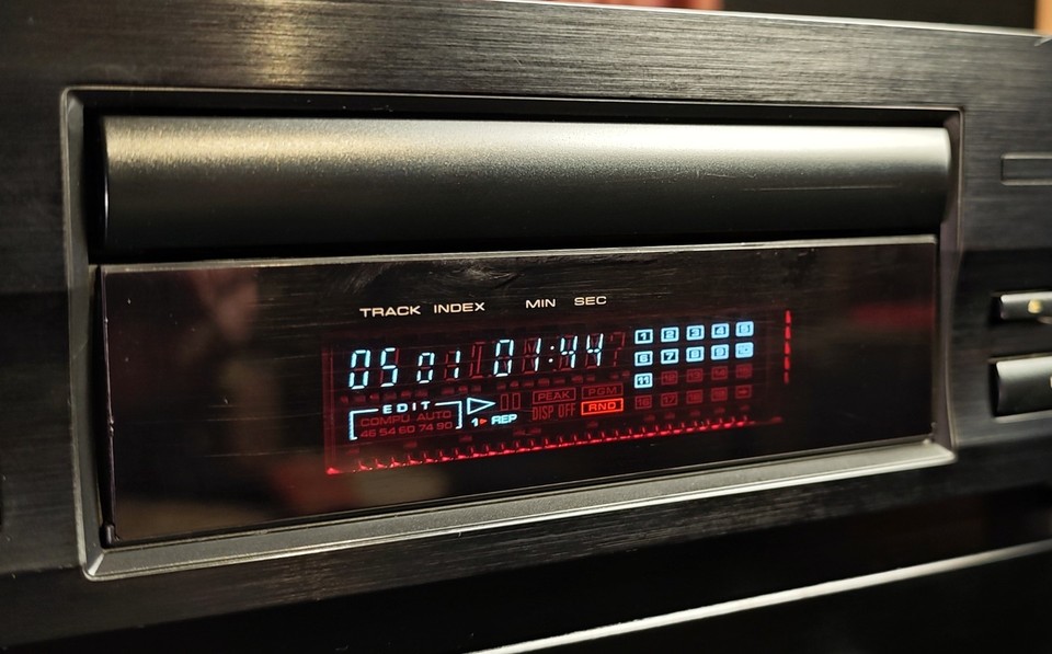 MINT Condition Pioneer PD-107 CD Player ~ Great Sound ~ 1bit DLC ...