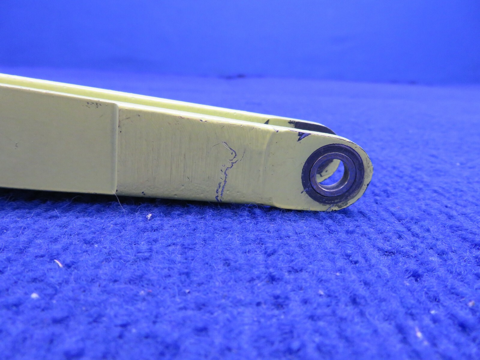 Beech 58 Baron Arm Assy Nose Gear Retract Idler P/N 002-820011-1 (0322 ...