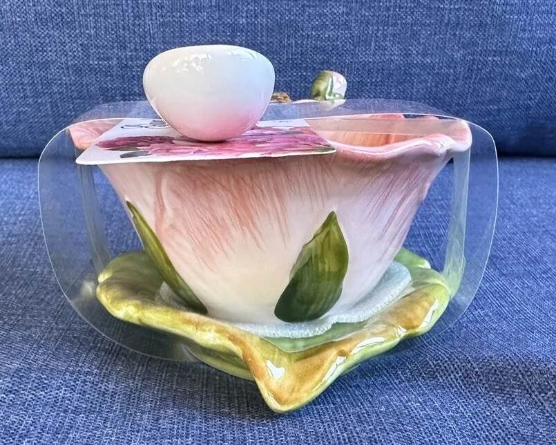 Garden Collection Corner Ruby Peach Flower Tea Cup Leaf Saucer ...