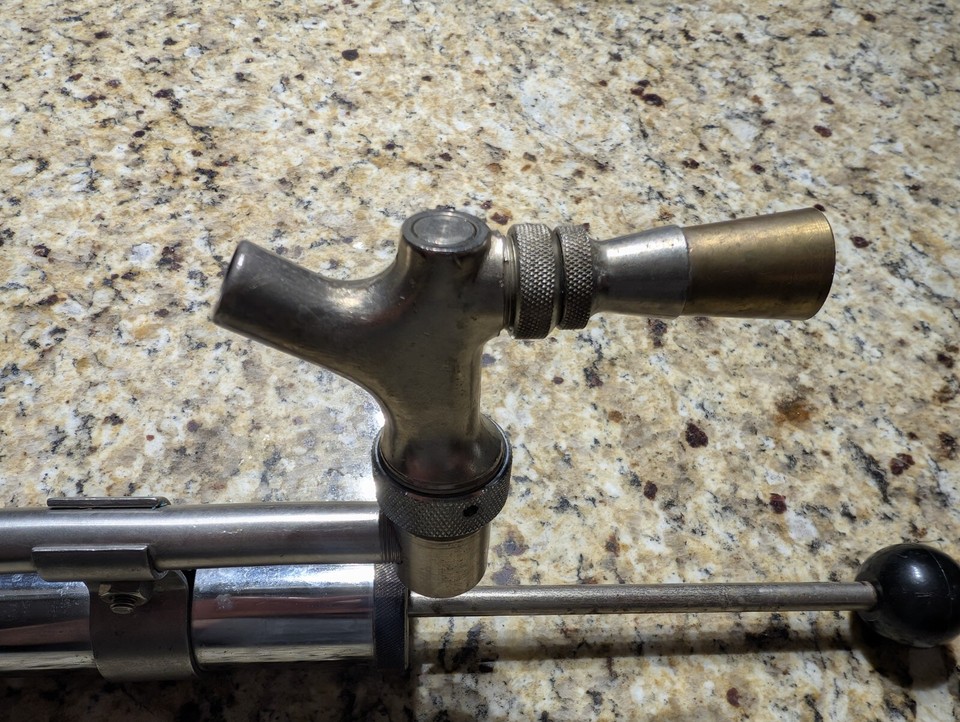 Bad Frog Beer Handle w Vintage Van Munching European Keg Pump Tap Type ...