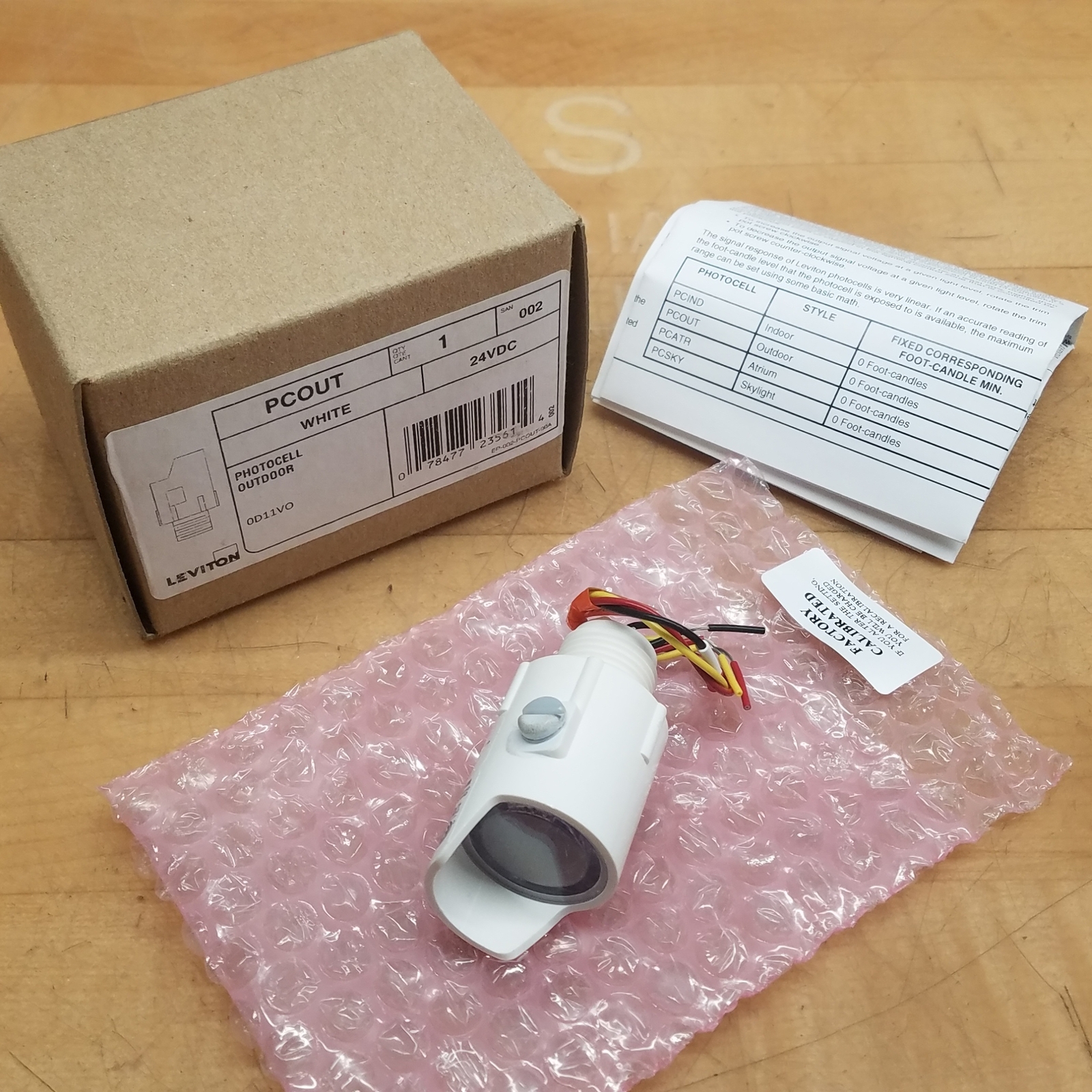Leviton 001-PCOUT-000 Photocell Sensor 24VDC 113mW 0D11VO - for sale ...