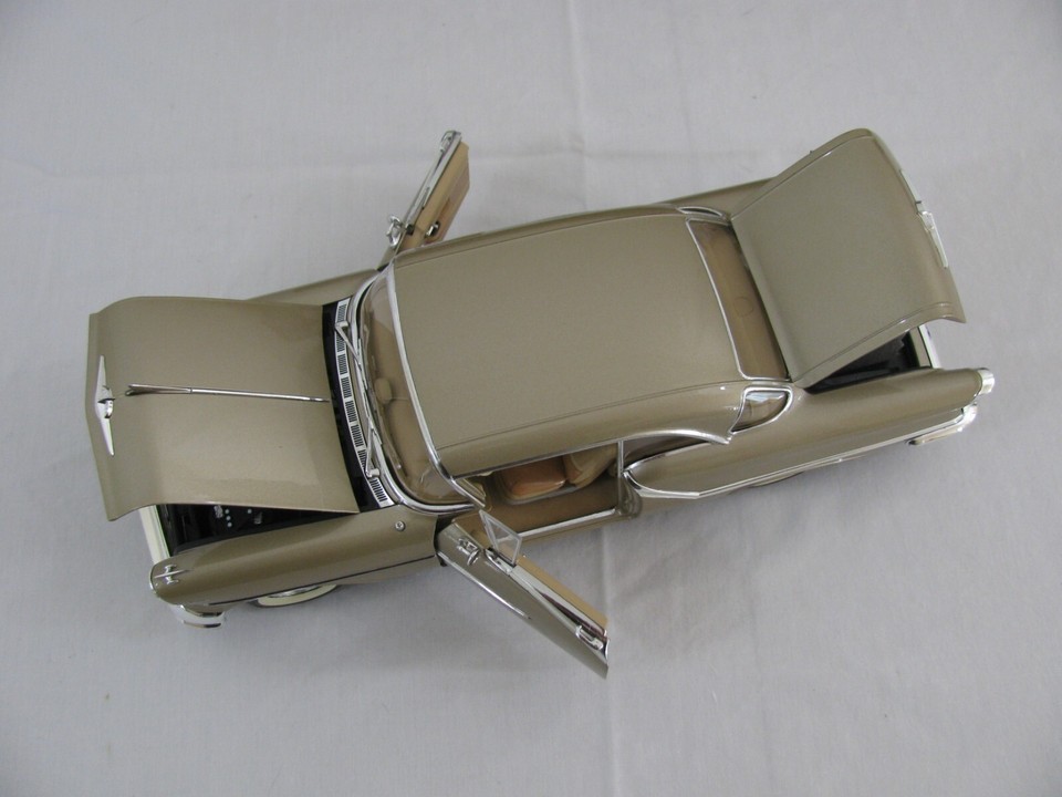 Ertl Highway 61 Diecast 1/18 Scale Gold 1957 Oldsmobile Super 88 Model ...