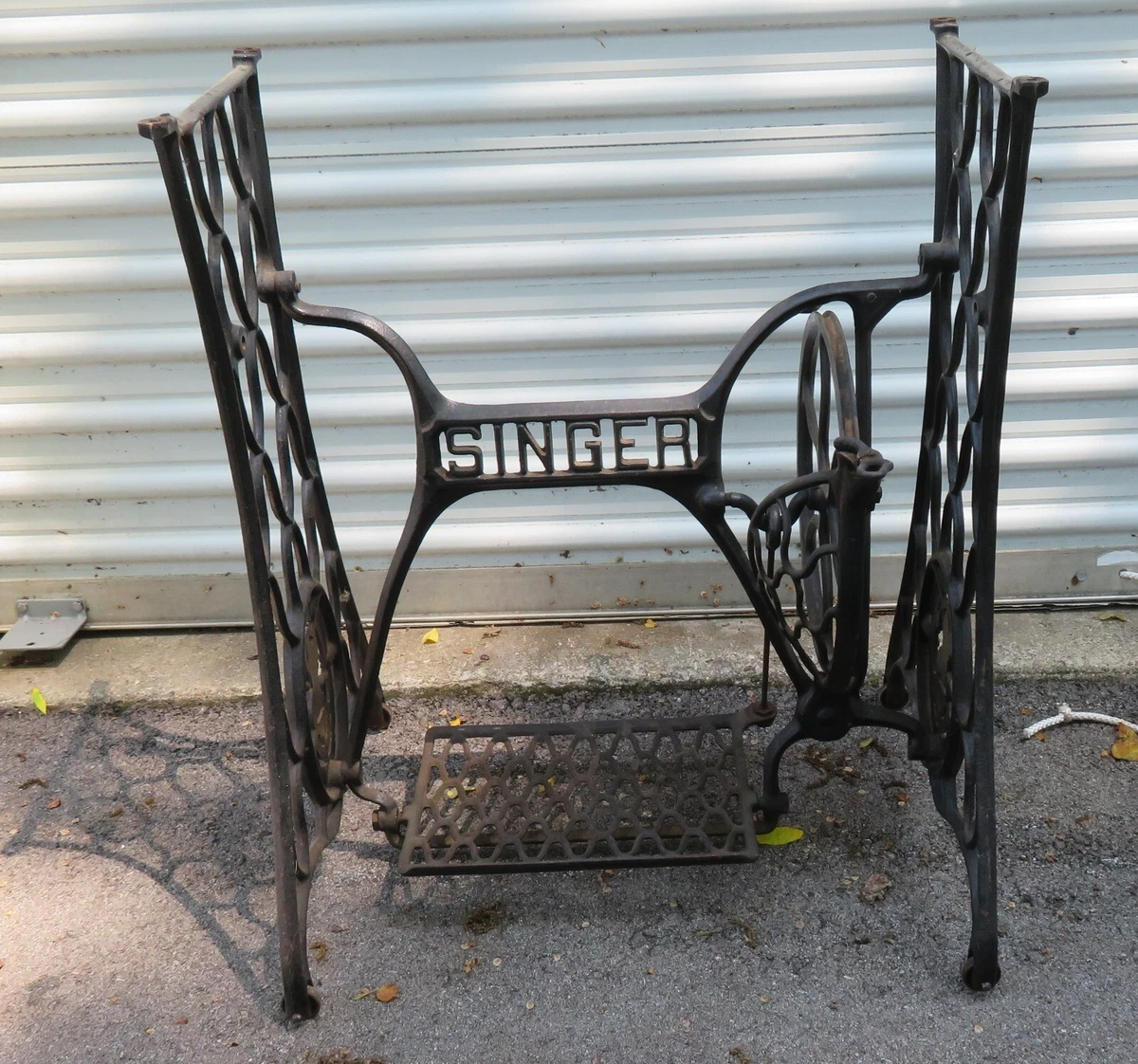 Iron Sewing Machine Stand