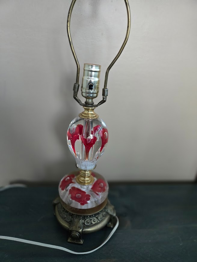 Vtg. St. Clair Joe Rice Art Glass Red Trumpet Flower Paperweight Lamp w ...