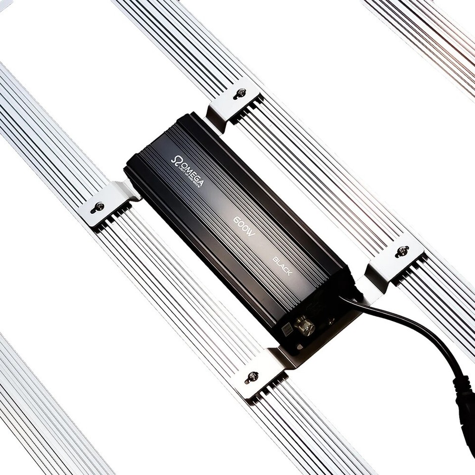 OMEGA BLACK 720W LED GROW LIGHT Hydroponics Including Ballast Ratchets ...