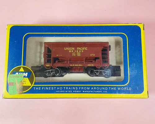 HO Scale AHM Ore Hopper Weathered w/ Coal Load Union Pacific UP #1369 ...