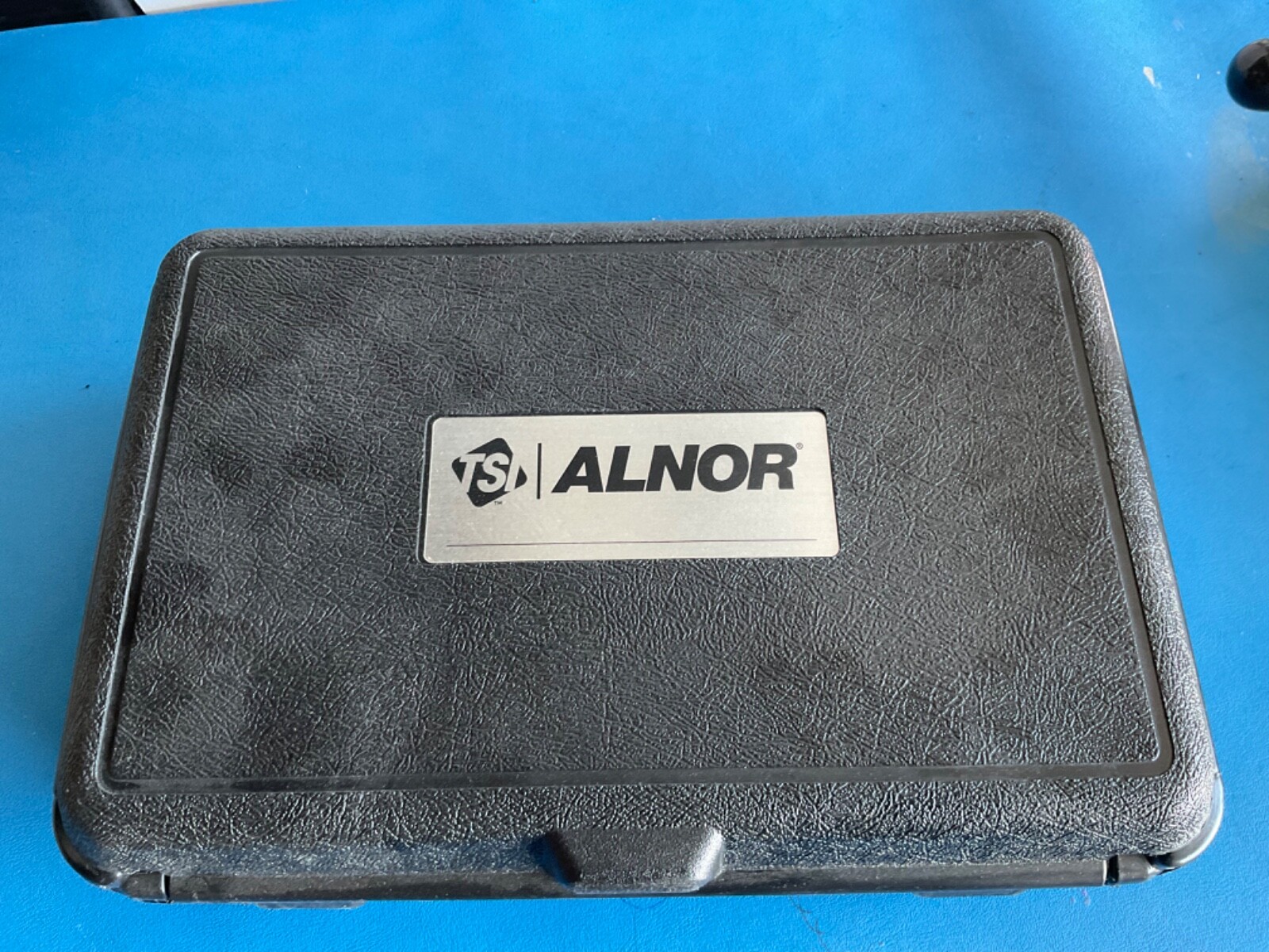 ALNOR Velometer Thermal Anemometer (AVM410) for sale online | eBay