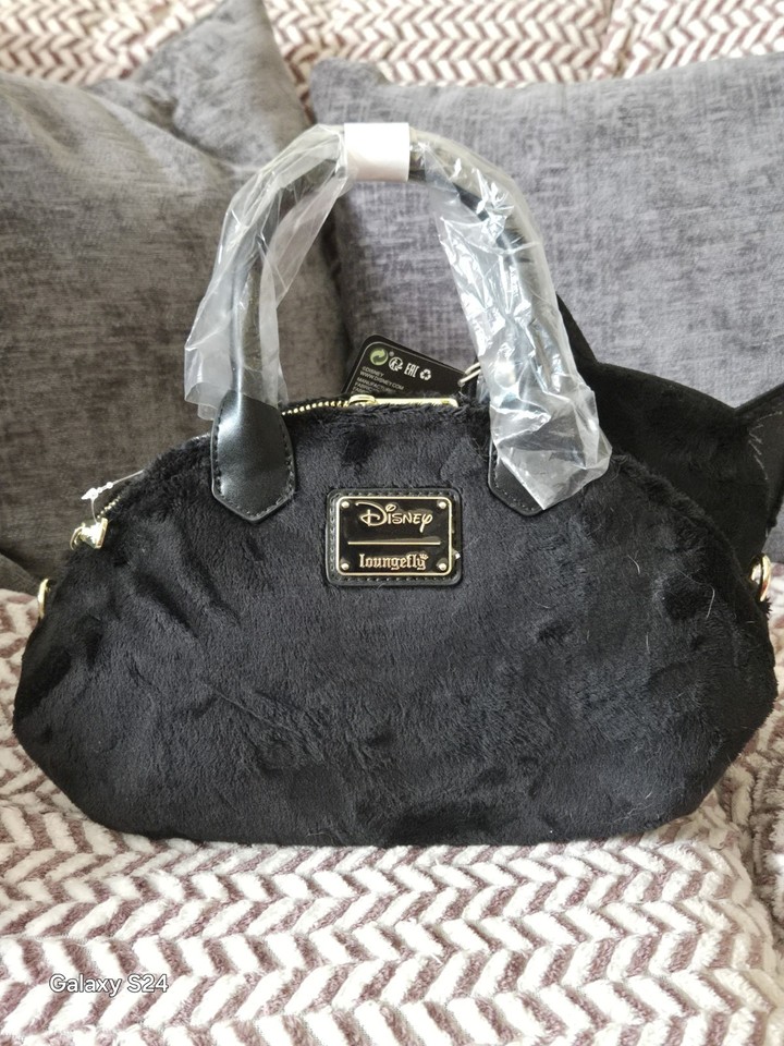 Loungefly Disney Hocus Pocus Binx Holding Candle Cosplay Crossbody Bag ...