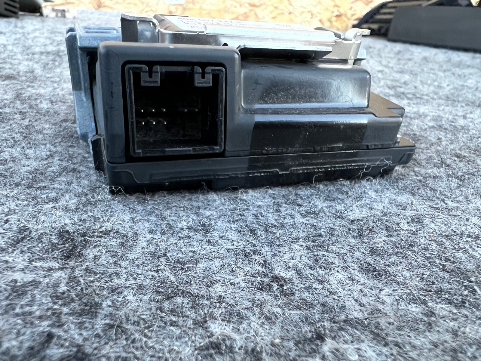 FRONT WINDSHIELD LANE DEPARTURE ASSIST CAMERA 23K OEM 2018-2023 AUDI Q5 ...