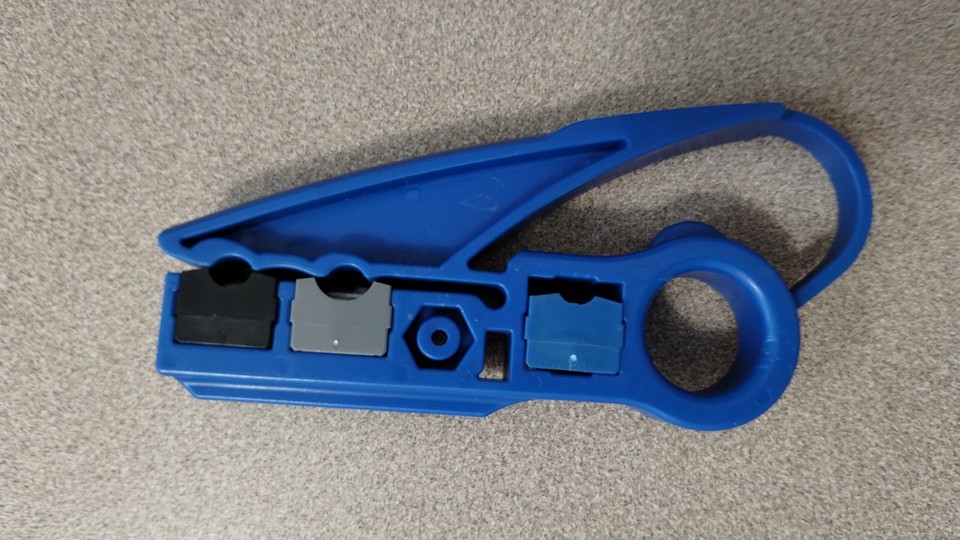 (4) Strip Prep Tools RG59 RG6 RG7 RG11 UTP PPC SNS Belden Gilbert NOB ...