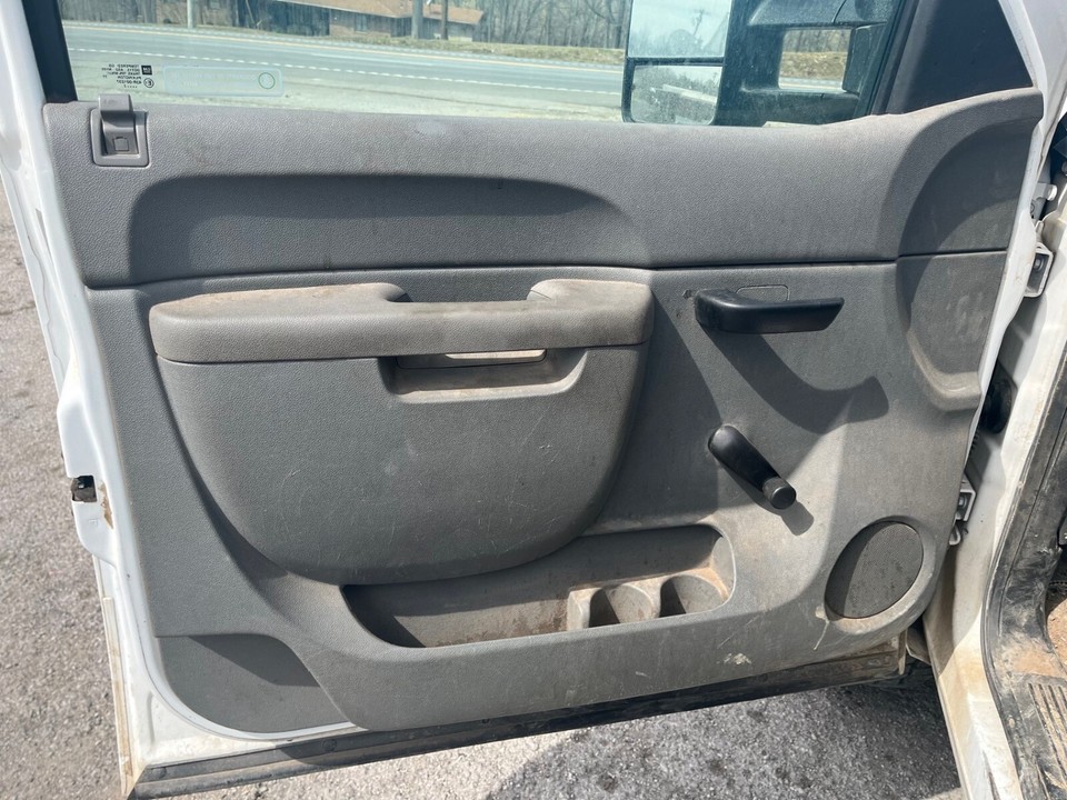 2012 Chevrolet Silverado 2500 4x4 REG CAB 8ft UTILITY BED 6.0 AUTO | eBay