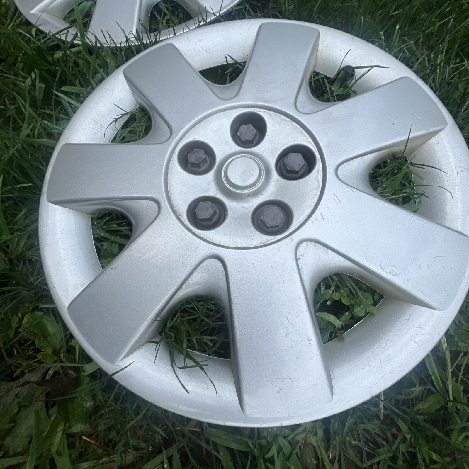 (2) Genuine OEM 2000-07 Ford Taurus 16" Hubcap Wheel Cover #0C p/n YF12 ...