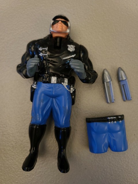 Kenner 1991 Terminator 2 Blaster T-1000 Police Officer Action Figure T2 ...