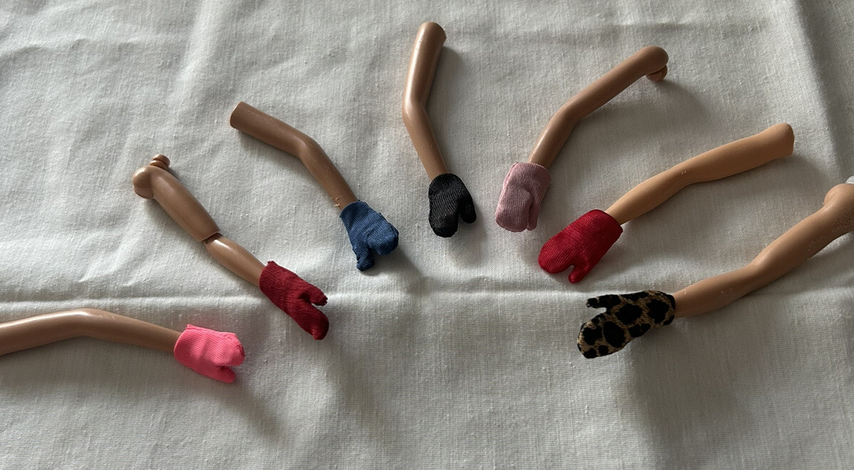 Fit BARBIE DOLL GLOVES 40+colors CHOOSE 1 Pr ONLY 🦋 | eBay