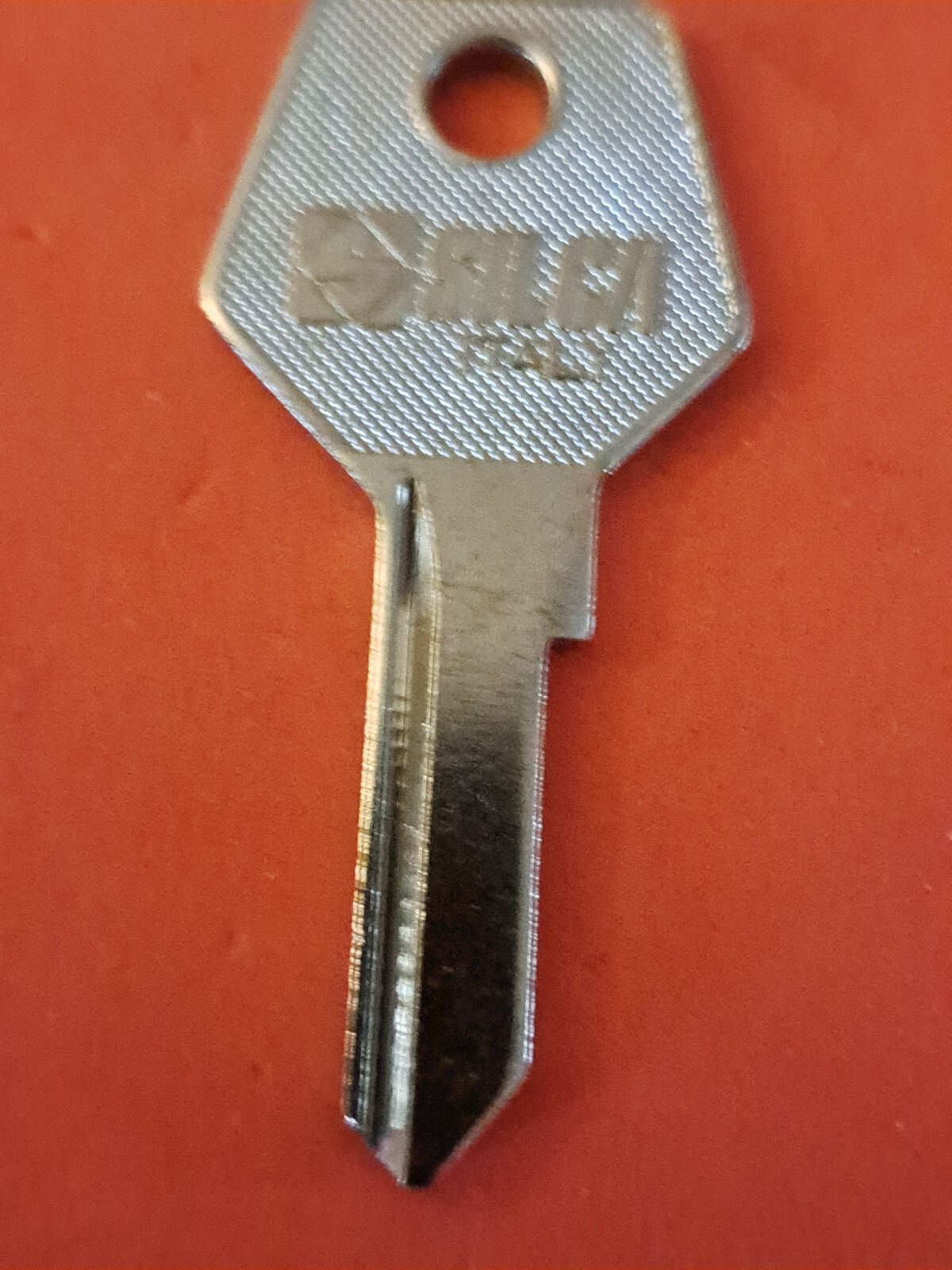 Silca STR2 Keys Bag of 5 - Keys to Suit STREBOR 5 Pin Cylinder Locks ...
