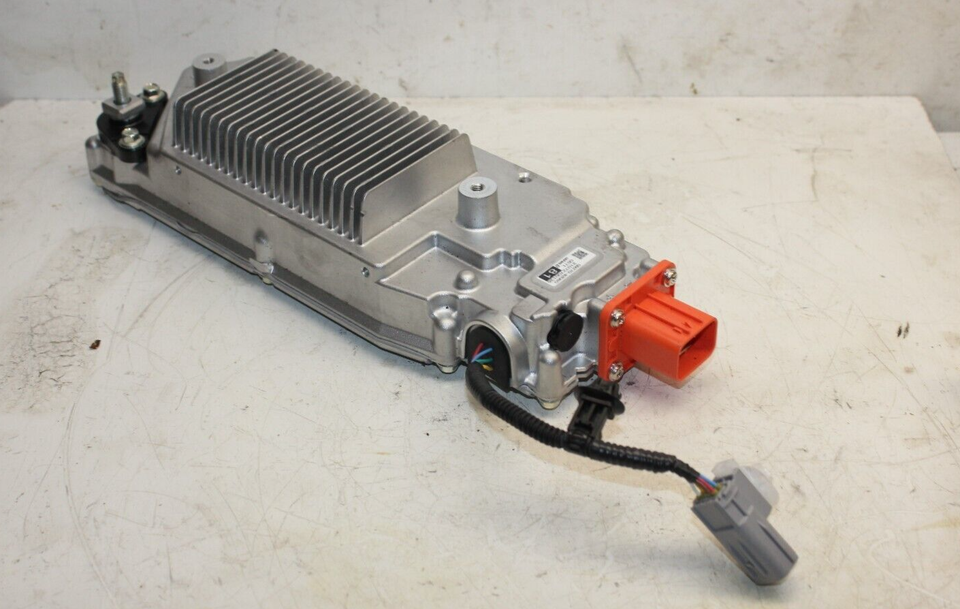 OEM Hybrid DC Converter Inverter Toyota RAV4 04003-15142 (VN72) | eBay