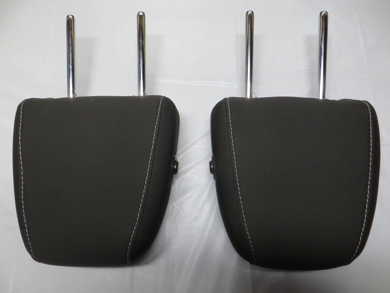 13-15 Ford Escape 13-16 C-Max OEM Rear Headrest Set (Charcoal Cloth) | eBay