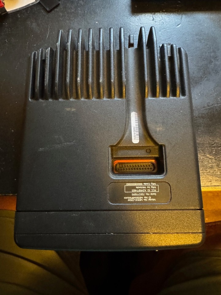 Motorola Mobile Radio MCS 2000 UHF 440-512 Mhz 50w - GMRS - DMR ...
