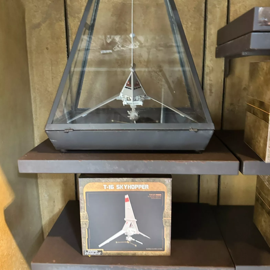 New 2024 Disney Parks Star Wars Galaxy's Edge T-16 Skyhopper Airspeeder | eBay